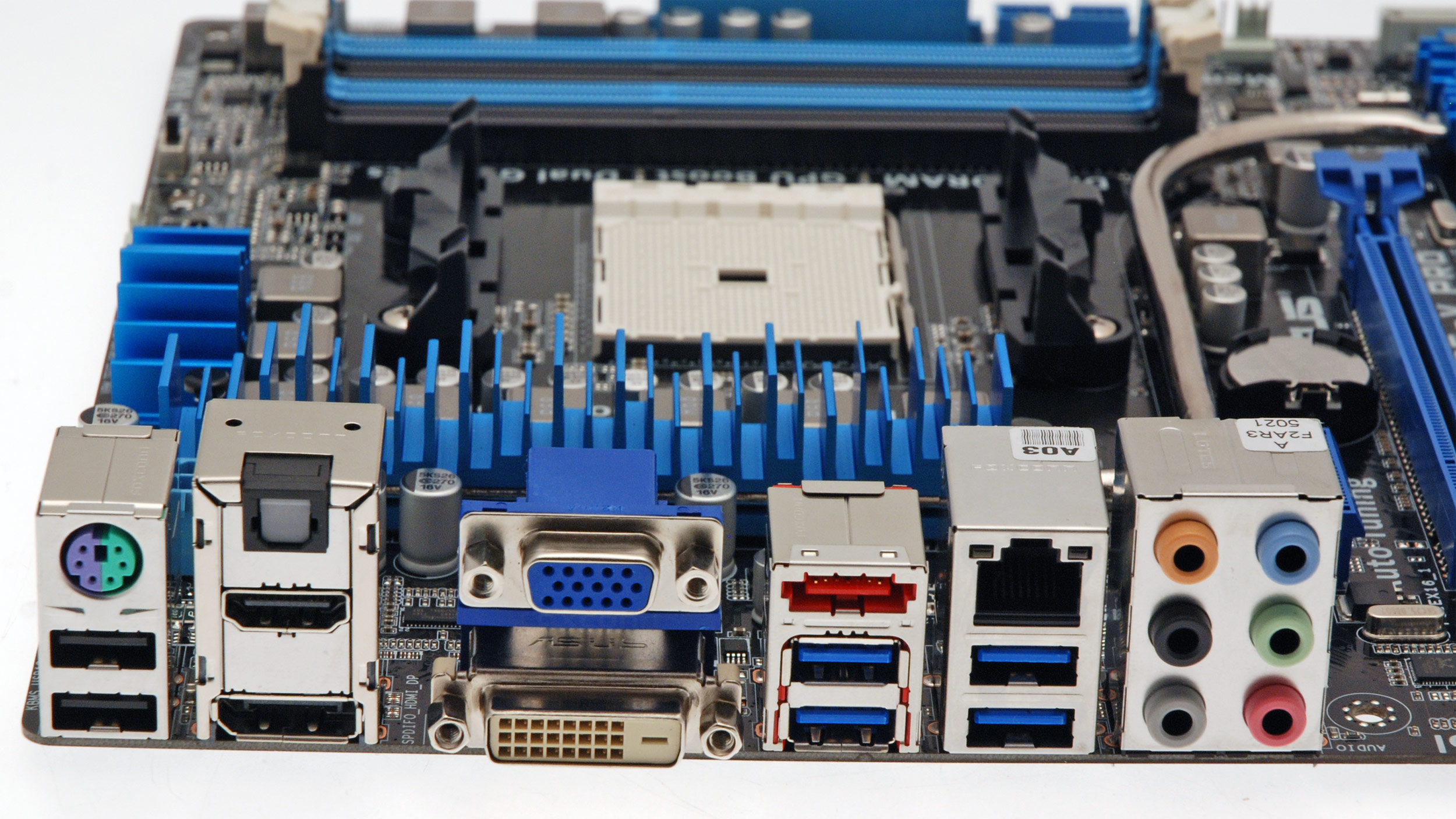 Schede madri FM2 da Asus | Foto 6 di 15 | Hardware Upgrade